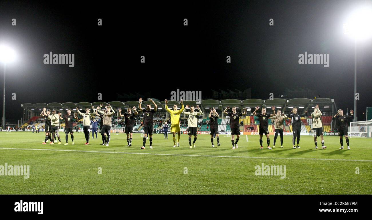 Molde players hi-res stock photography and images - Alamy