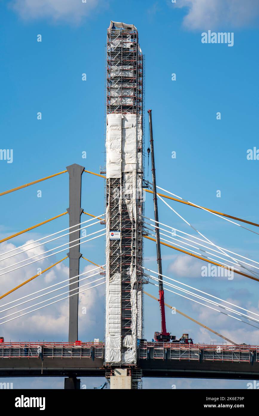 New construction of the Neuenkamp motorway bridge on the A40, over the ...