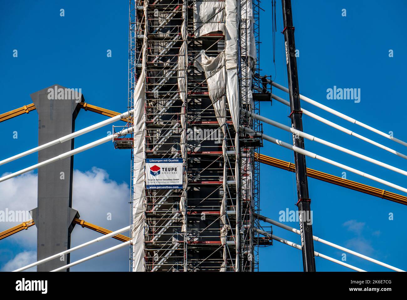 New construction of the Neuenkamp motorway bridge on the A40, over the ...