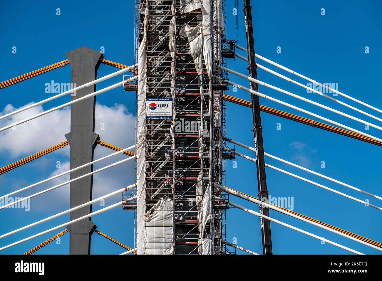 New construction of the Neuenkamp motorway bridge on the A40, over the ...