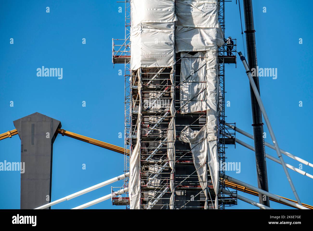 New construction of the Neuenkamp motorway bridge on the A40, over the ...