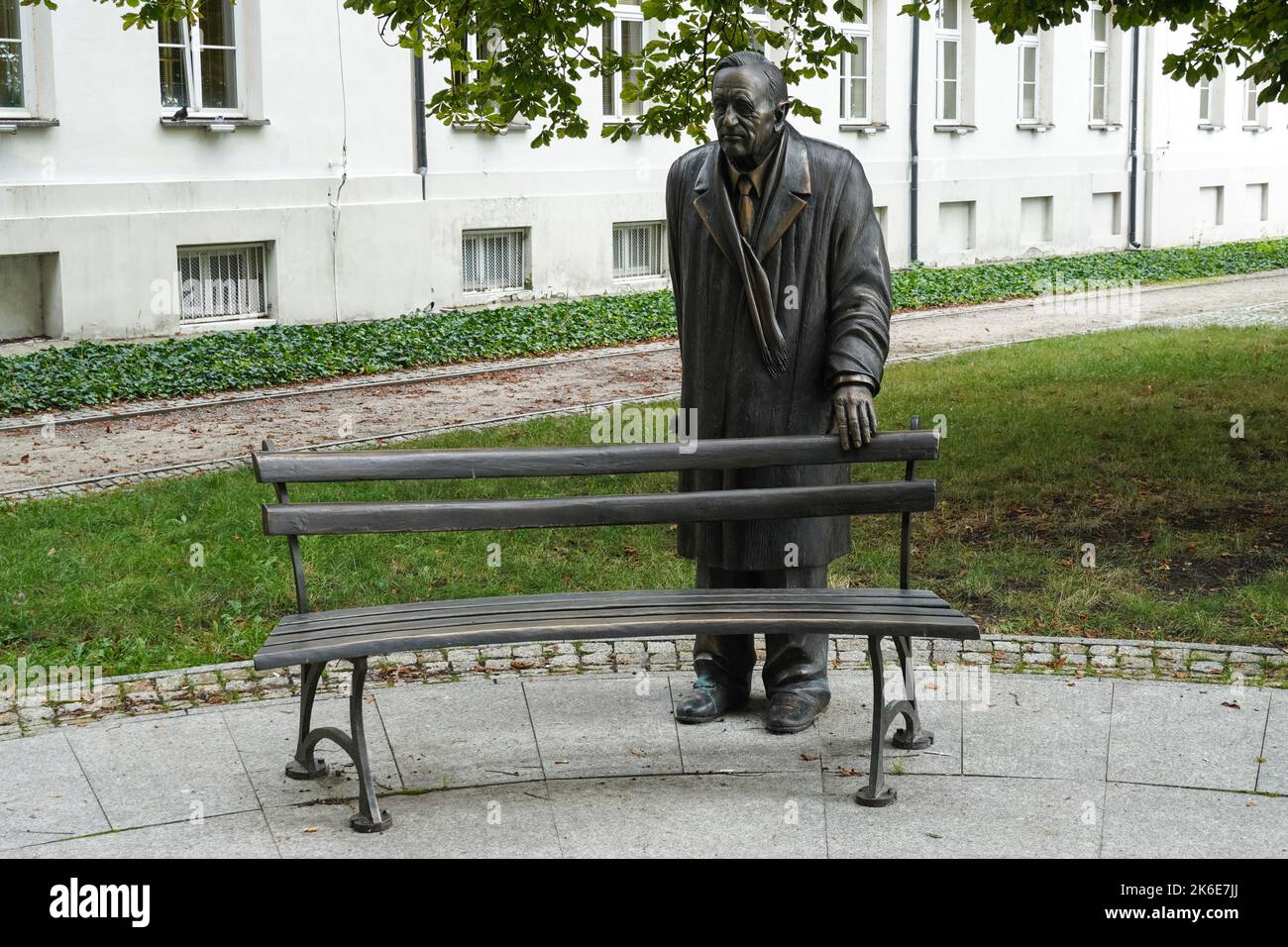 Tadeusz mazowiecki sculpture hi-res stock photography and images - Alamy