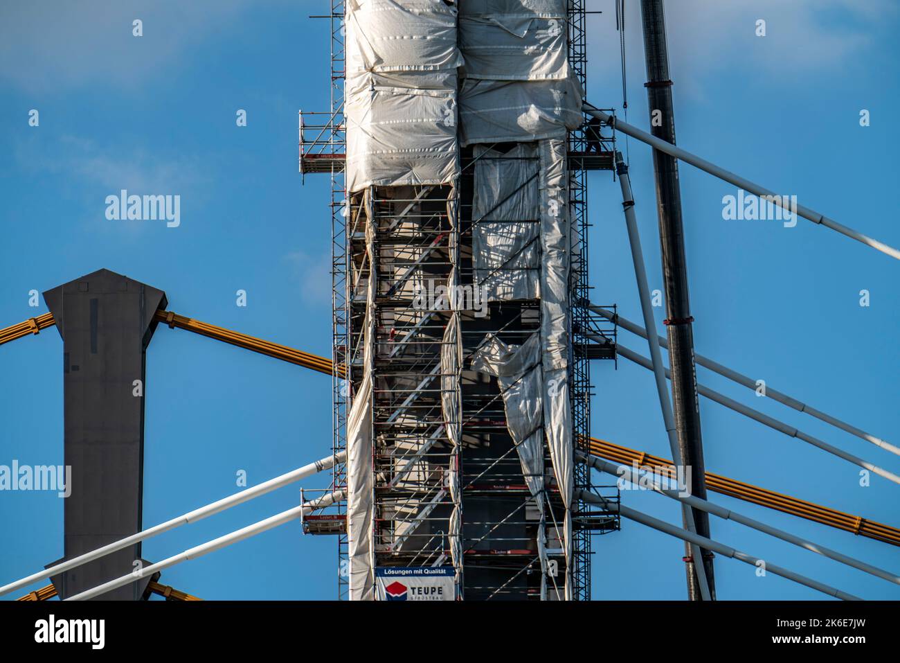 New construction of the Neuenkamp motorway bridge on the A40, over the ...