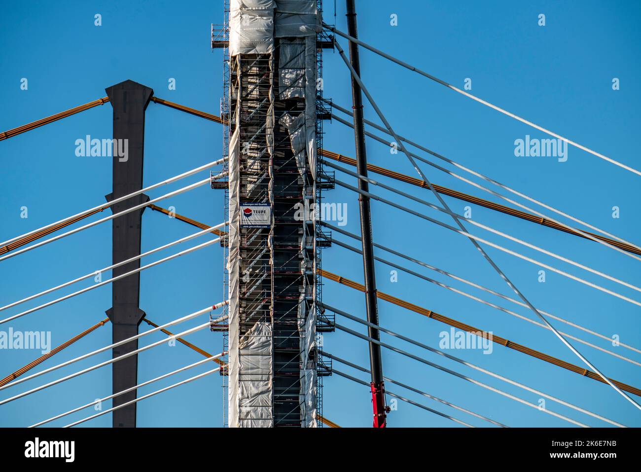 New construction of the Neuenkamp motorway bridge on the A40, over the ...