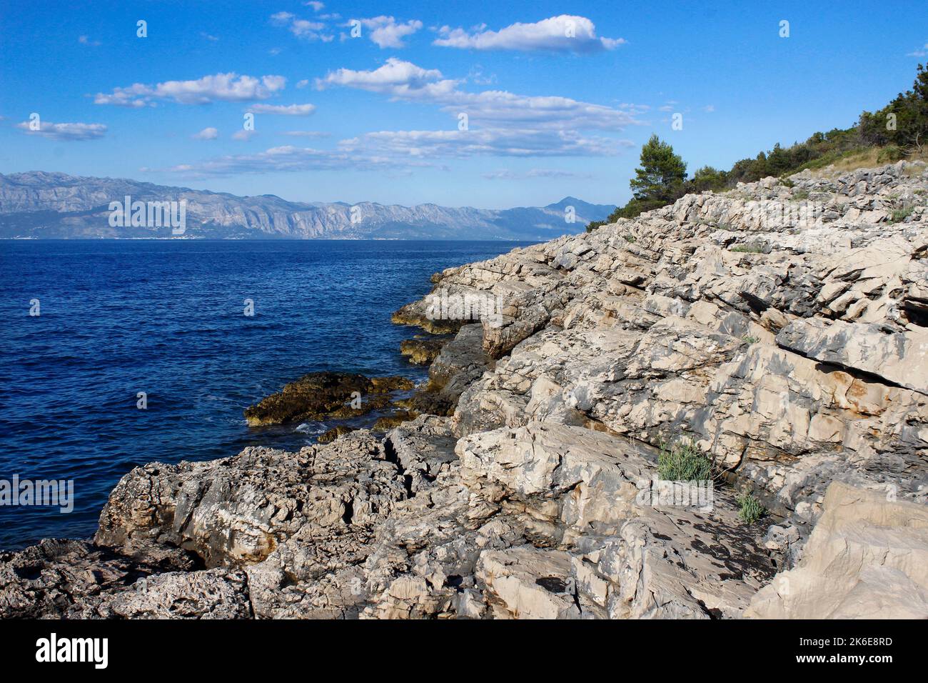 Summer scenic island hi-res stock photography and images - Alamy