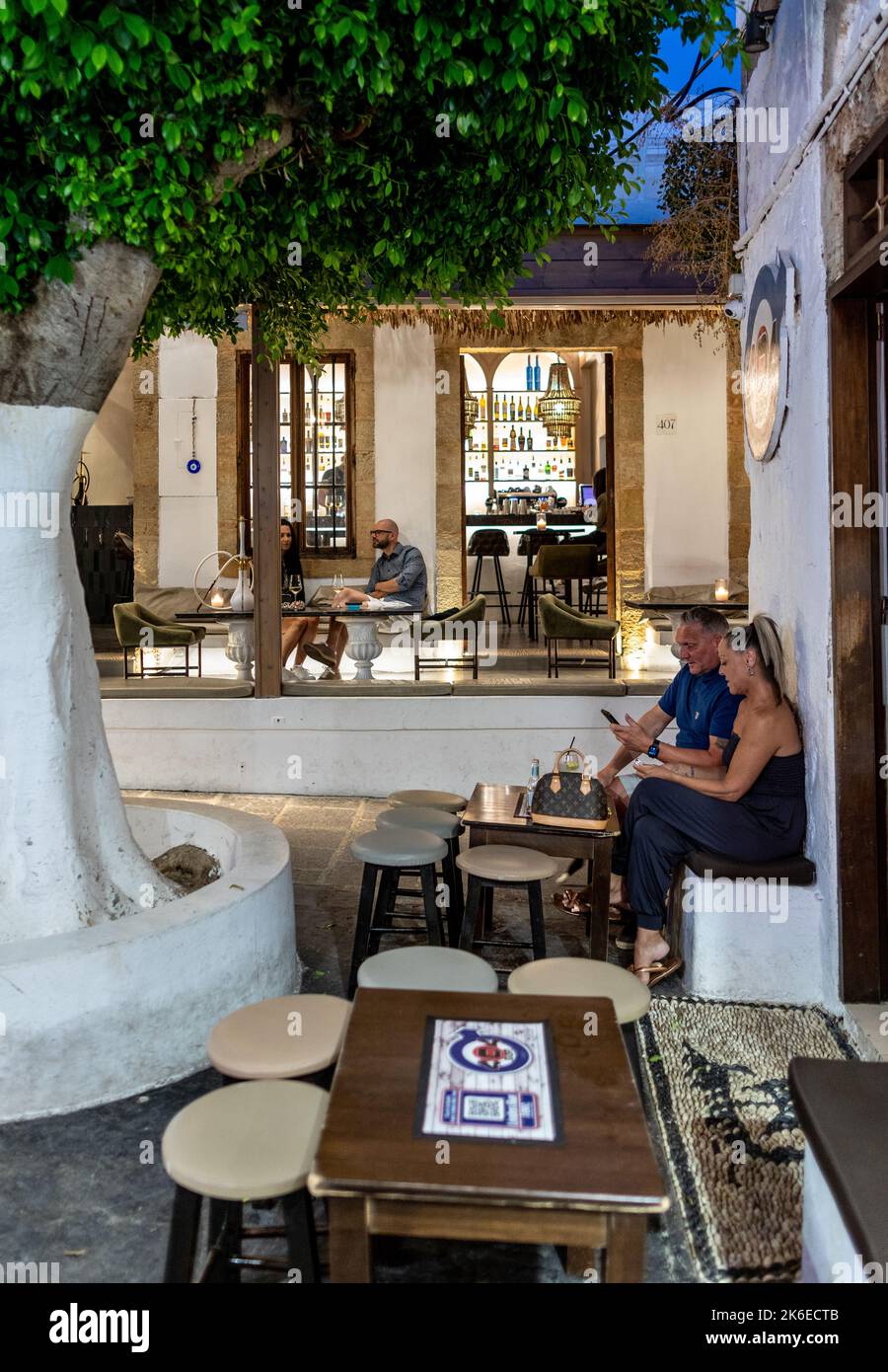 Bar cafes greek islands hi-res stock photography and images - Alamy