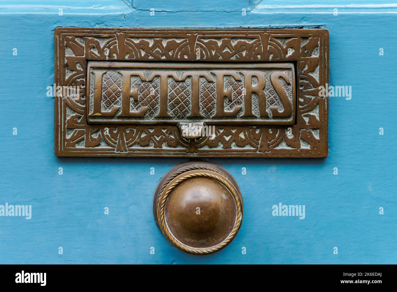 Britain england london letterbox hi-res stock photography and images ...