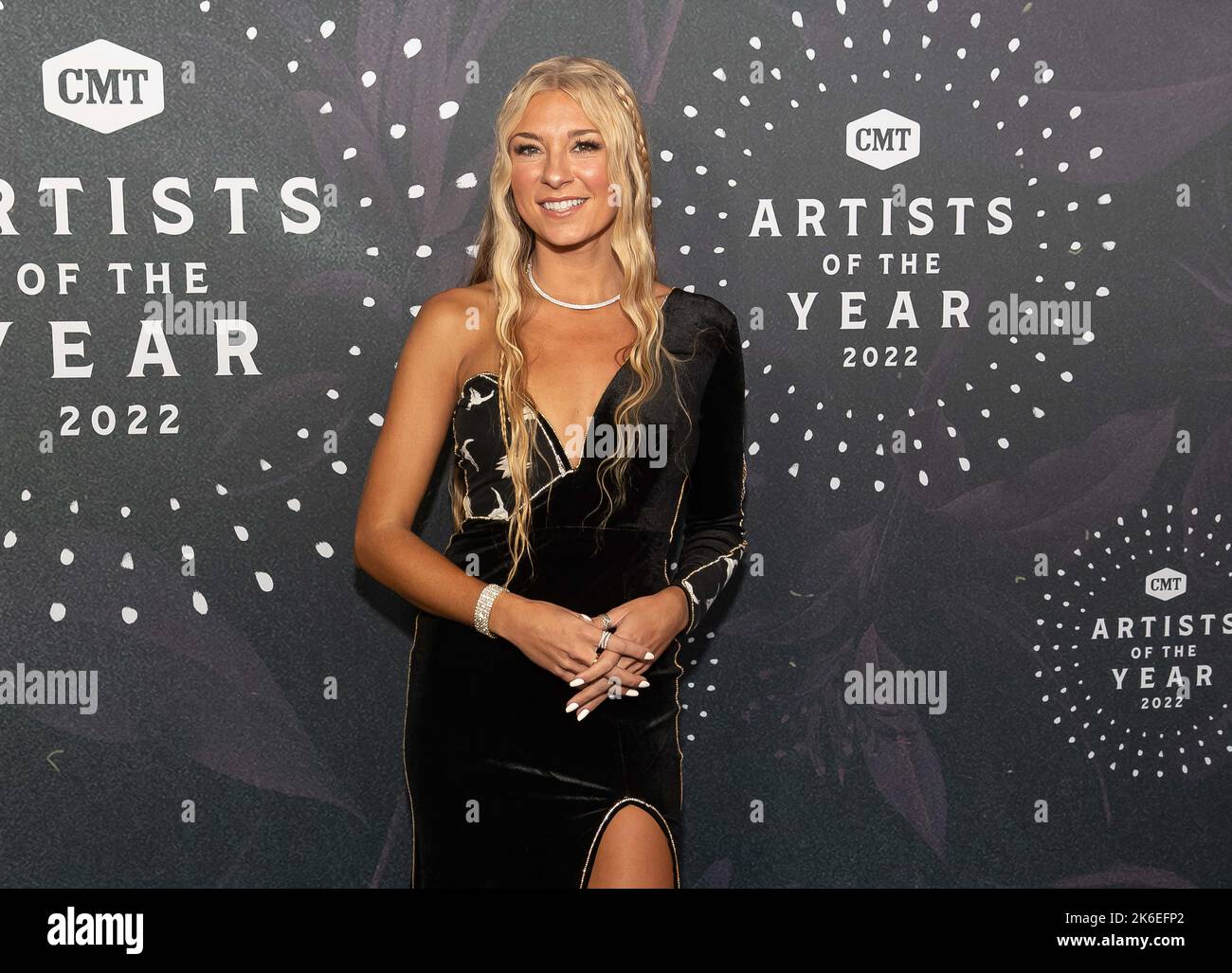 Nashville, USA. 12th Oct, 2022. Julia Cole attends the 2022 CMT Artists ...