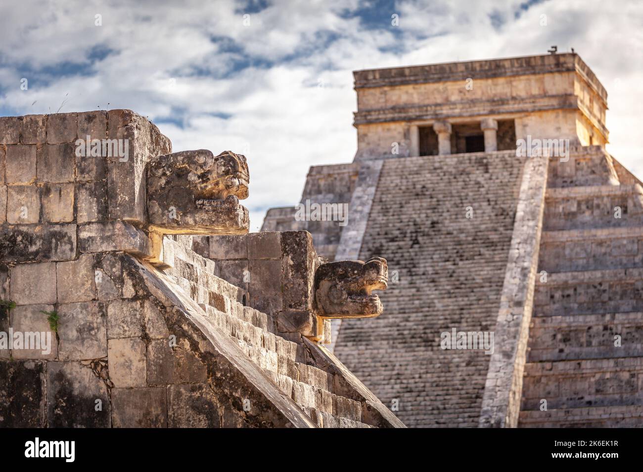 Kukulkan El Castillo , Mayan Pyramid Chichen Itza Mexico Stock Photo ...