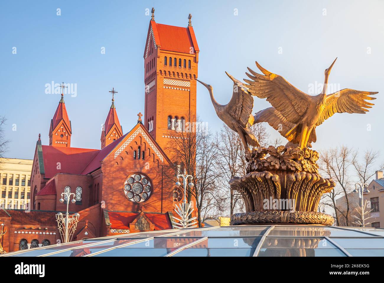 Red Church and fountain on the Independence Square, Minsk, Belarus ...