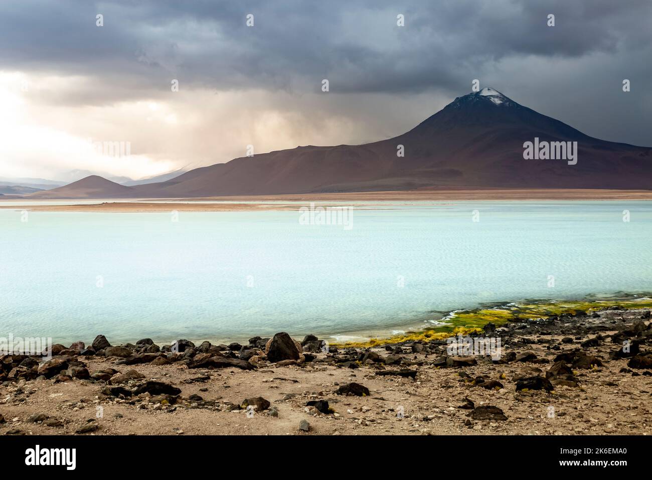 Laguna Blanca, white Lagoon at dramatic sky in Altiplano of Bolivia ...