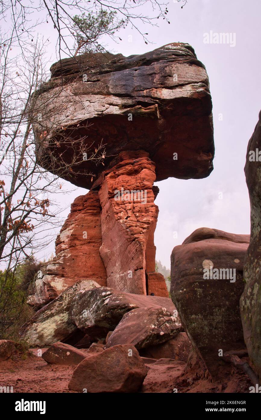 Red rocks at the base of Devil's Table, a rock formation in the ...