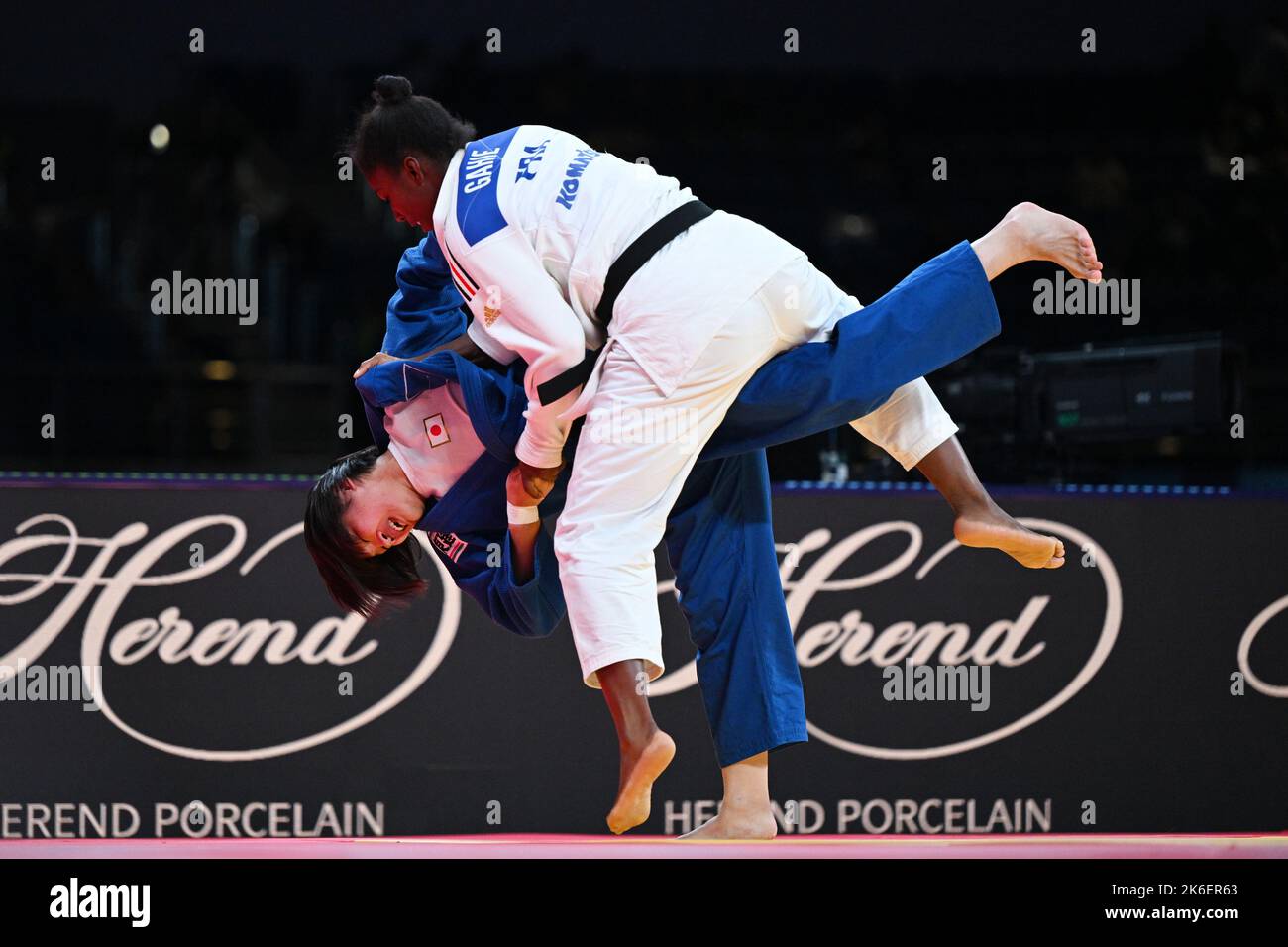 Tashkent, Uzbekistan. Credit: MATSUO. 13th Oct, 2022. (L-R) Saki Niizoe (JPN), Marie Eve Gahie ...