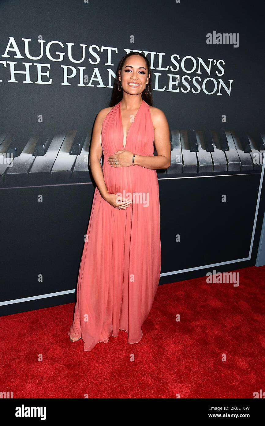 Grace Byers attends The Revival of August Wilson's "The Piano Lesson ...