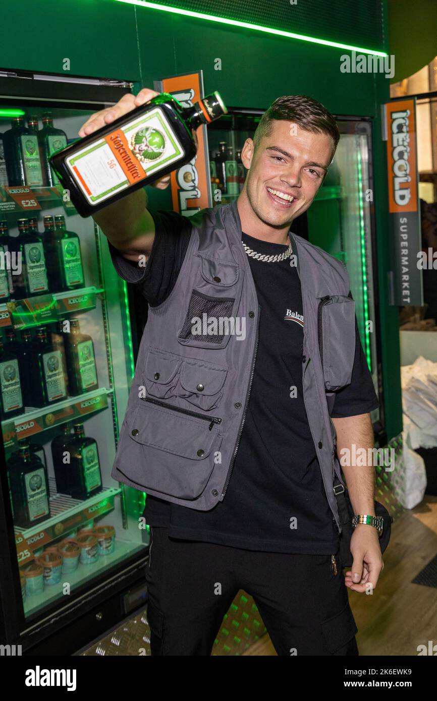Jagermeisters icecold supermarket hi-res stock photography and images ...