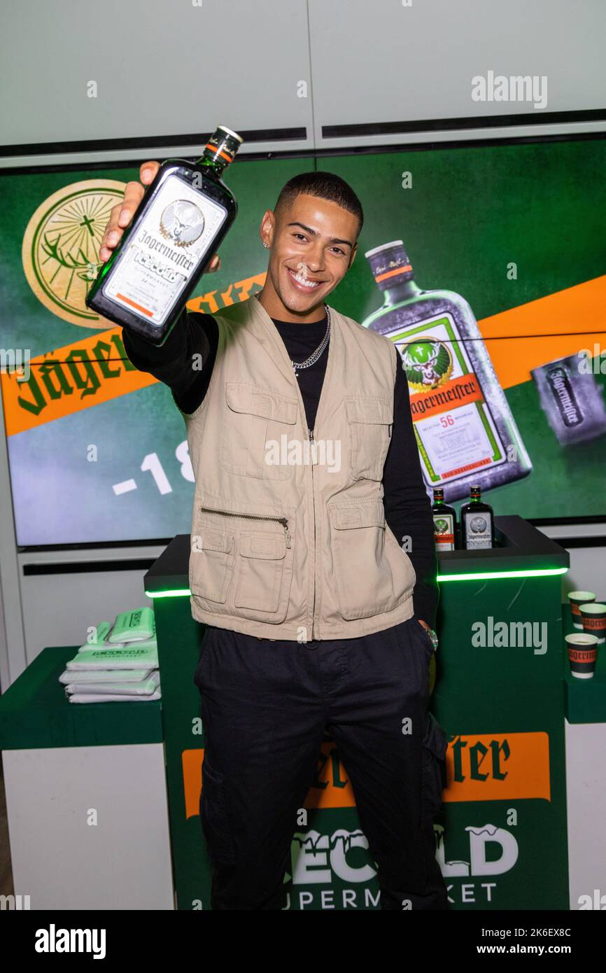 Jagermeisters icecold supermarket hi-res stock photography and images ...