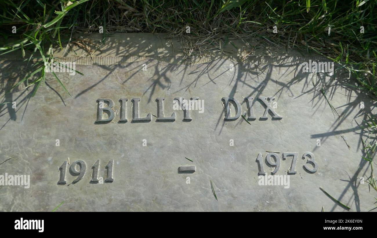 Los Angeles, California, USA 9th October 2022 Actor Billy Dix's Grave ...
