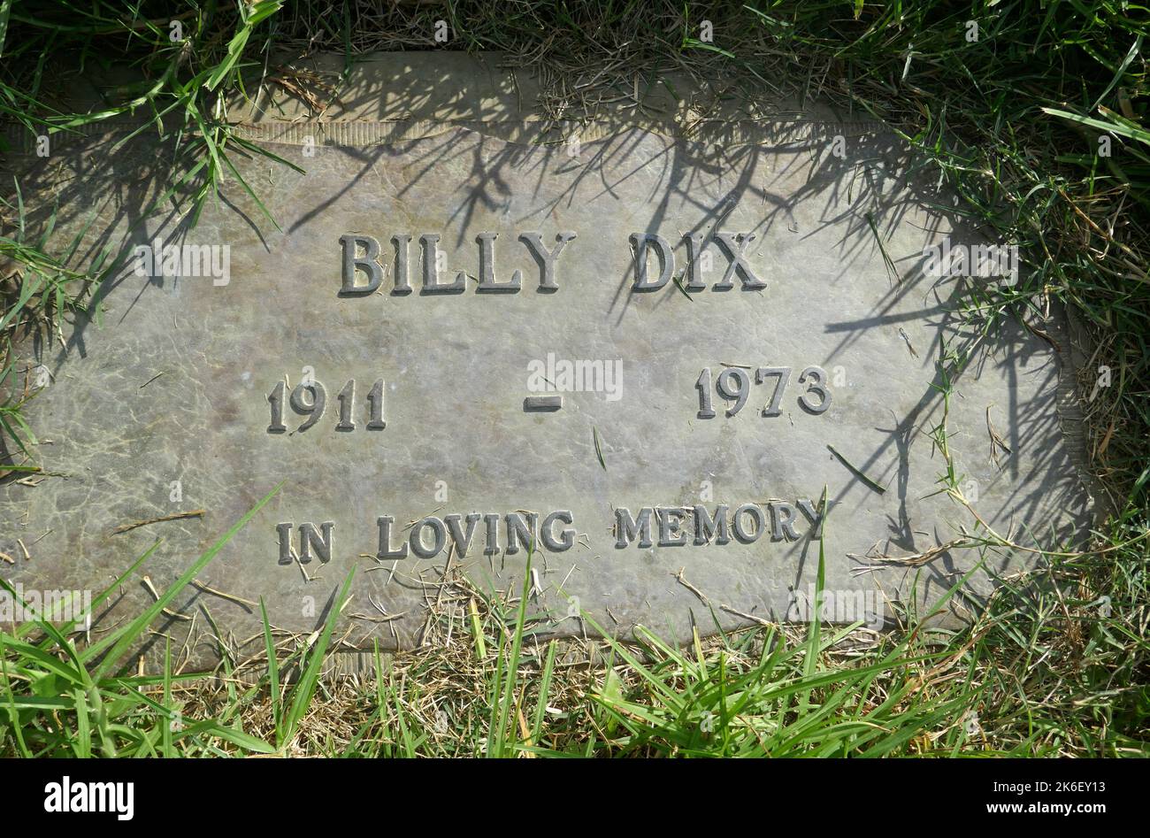 Los Angeles, California, USA 9th October 2022 Actor Billy Dix's Grave ...
