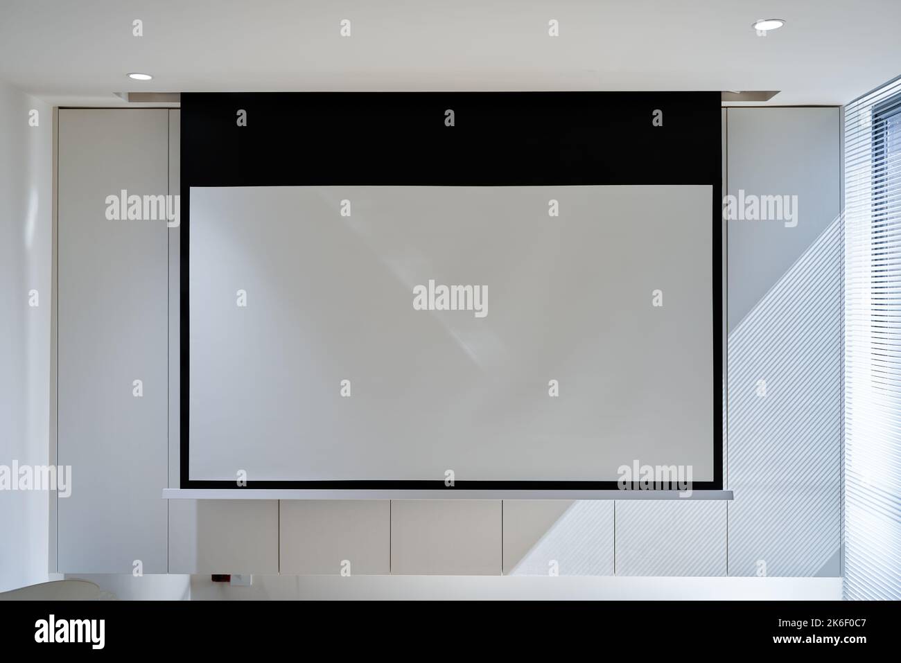 Electric projection screen hi-res stock photography and images - Alamy