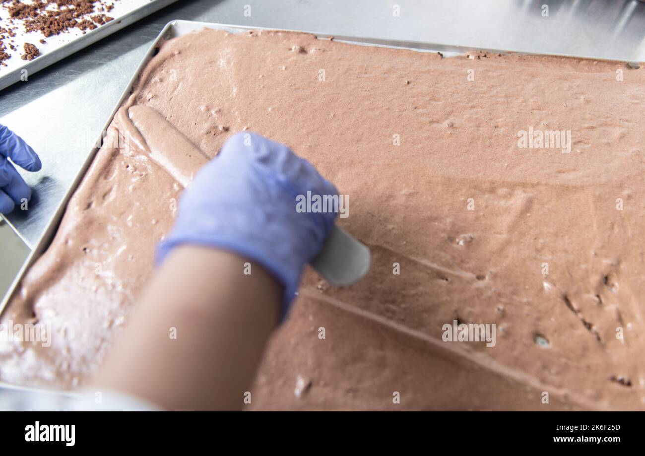 Preparing chocolate sponge cake hi-res stock photography and images - Alamy