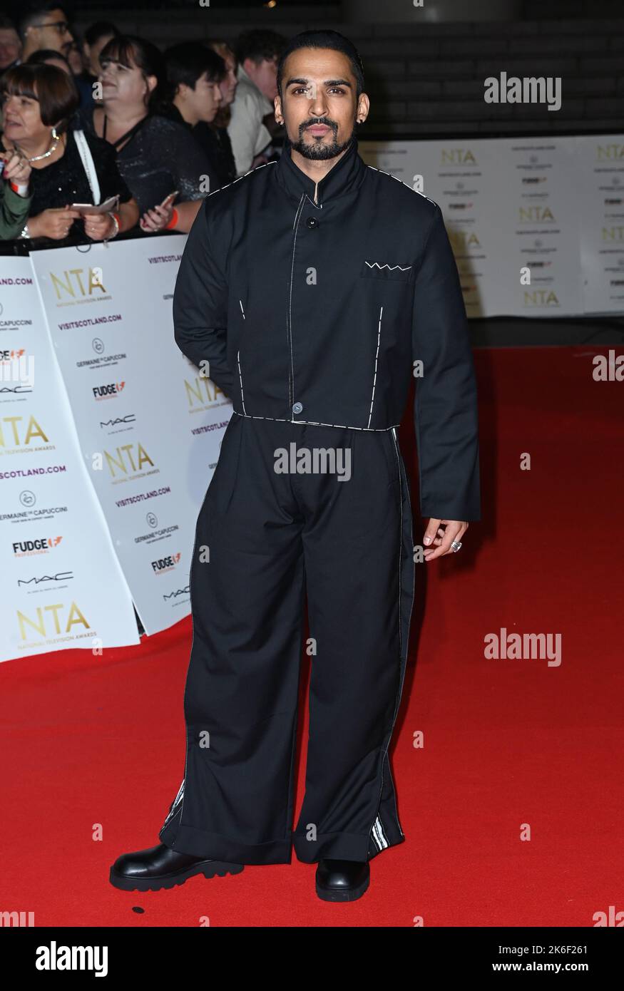 Aaron thiara hi-res stock photography and images - Alamy