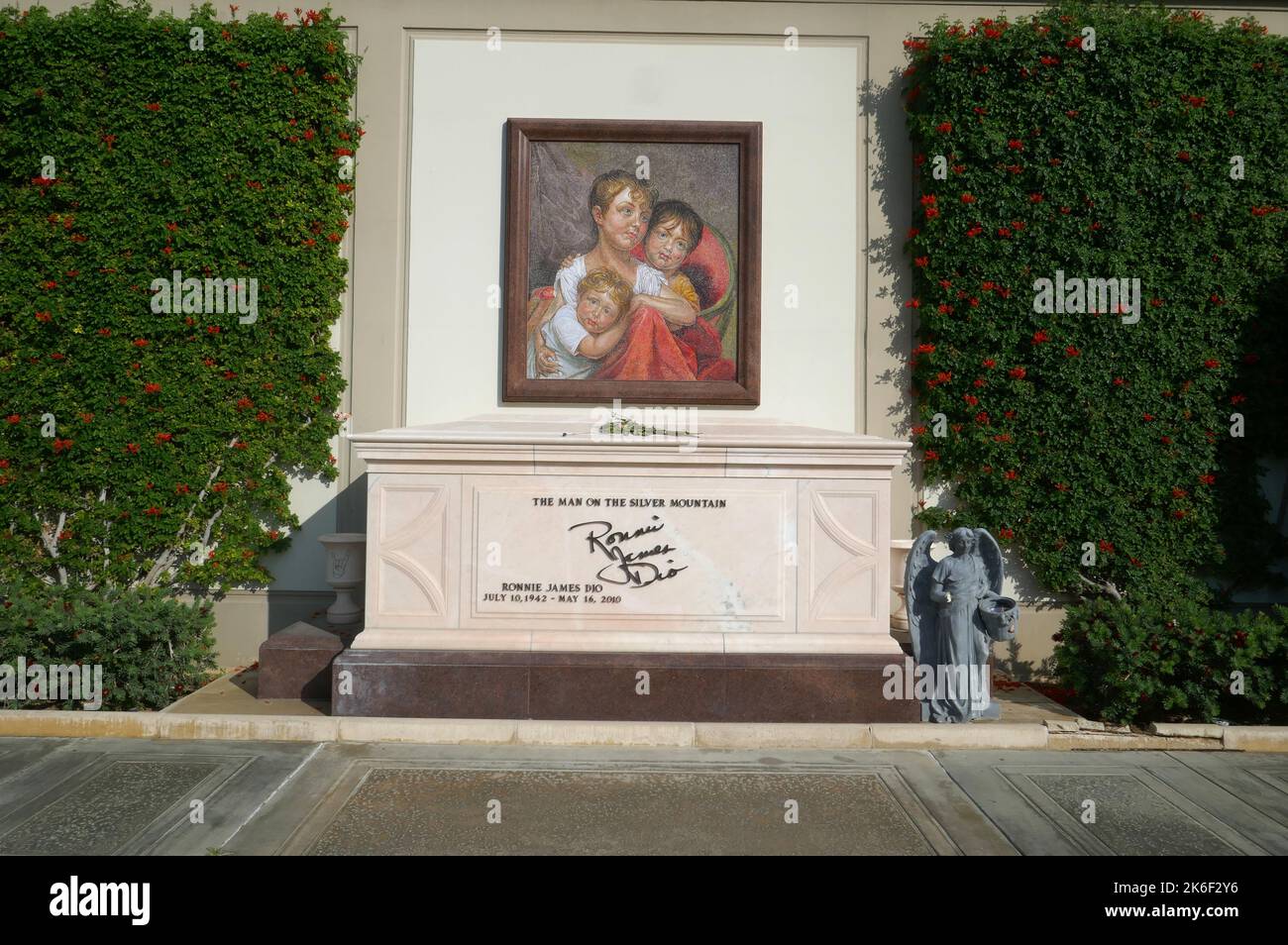 Los Angeles, California, USA 9th October 2022 Singer Ronnie James Dio's ...