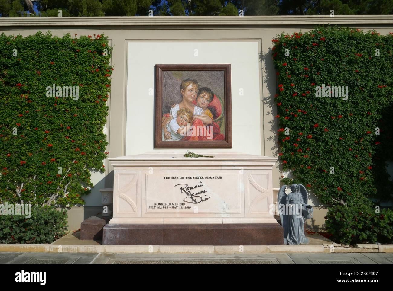 Los Angeles, California, USA 9th October 2022 Singer Ronnie James Dio's ...