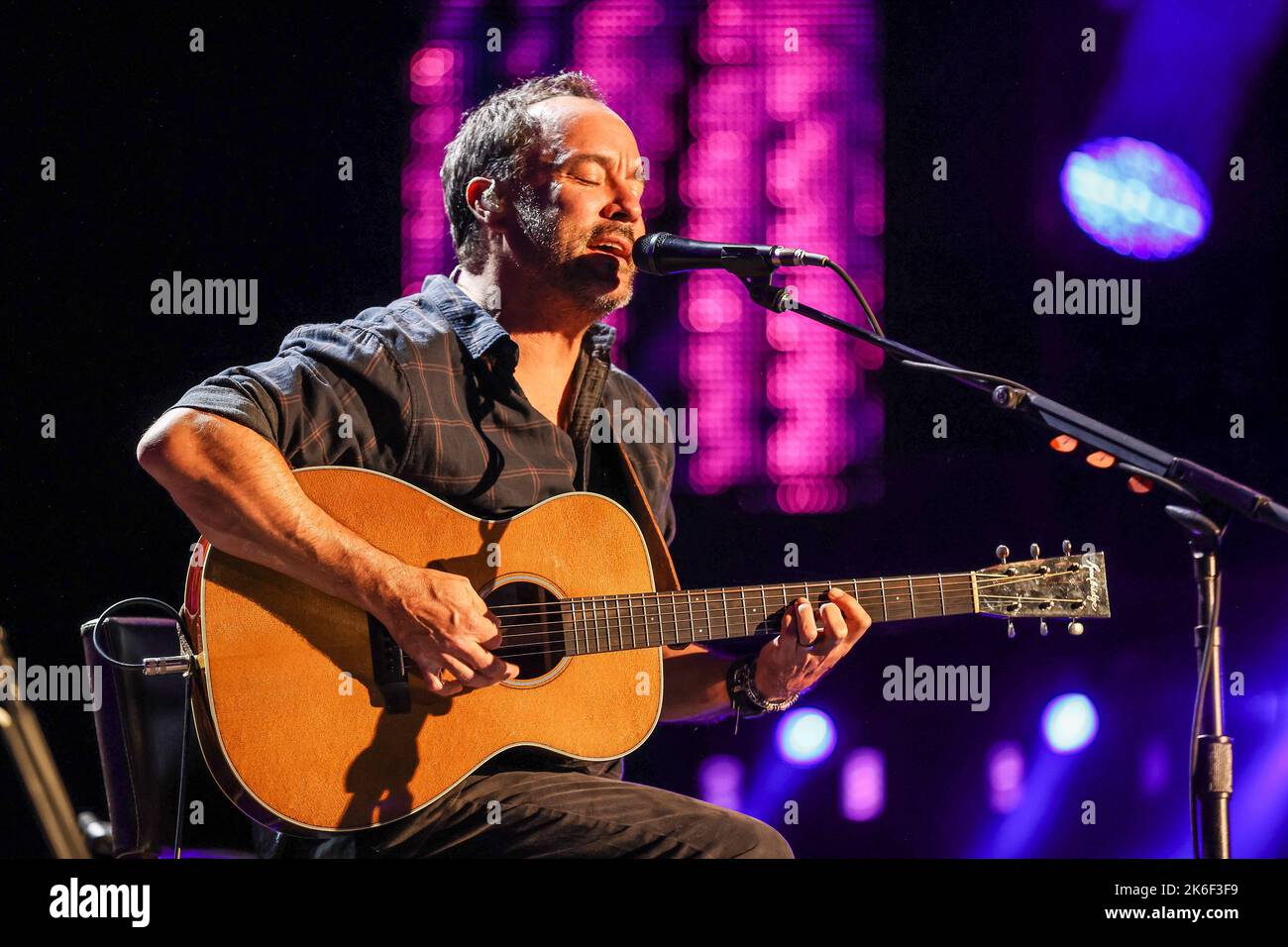 Dave matthews band tour hi-res stock photography and images - Alamy