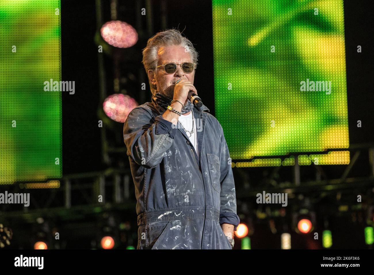 Music complex hi-res stock photography and images - Alamy