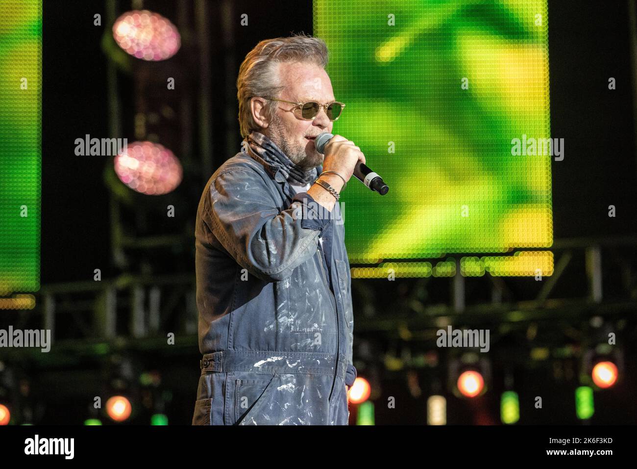 Farm aid willie nelson hi-res stock photography and images - Alamy