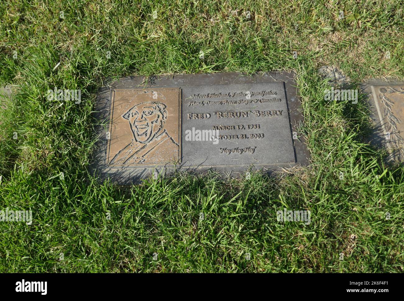 Los Angeles, California, USA 9th October 2022 Actor Fred 'Rerun' Berry's Grave in Tribute ...