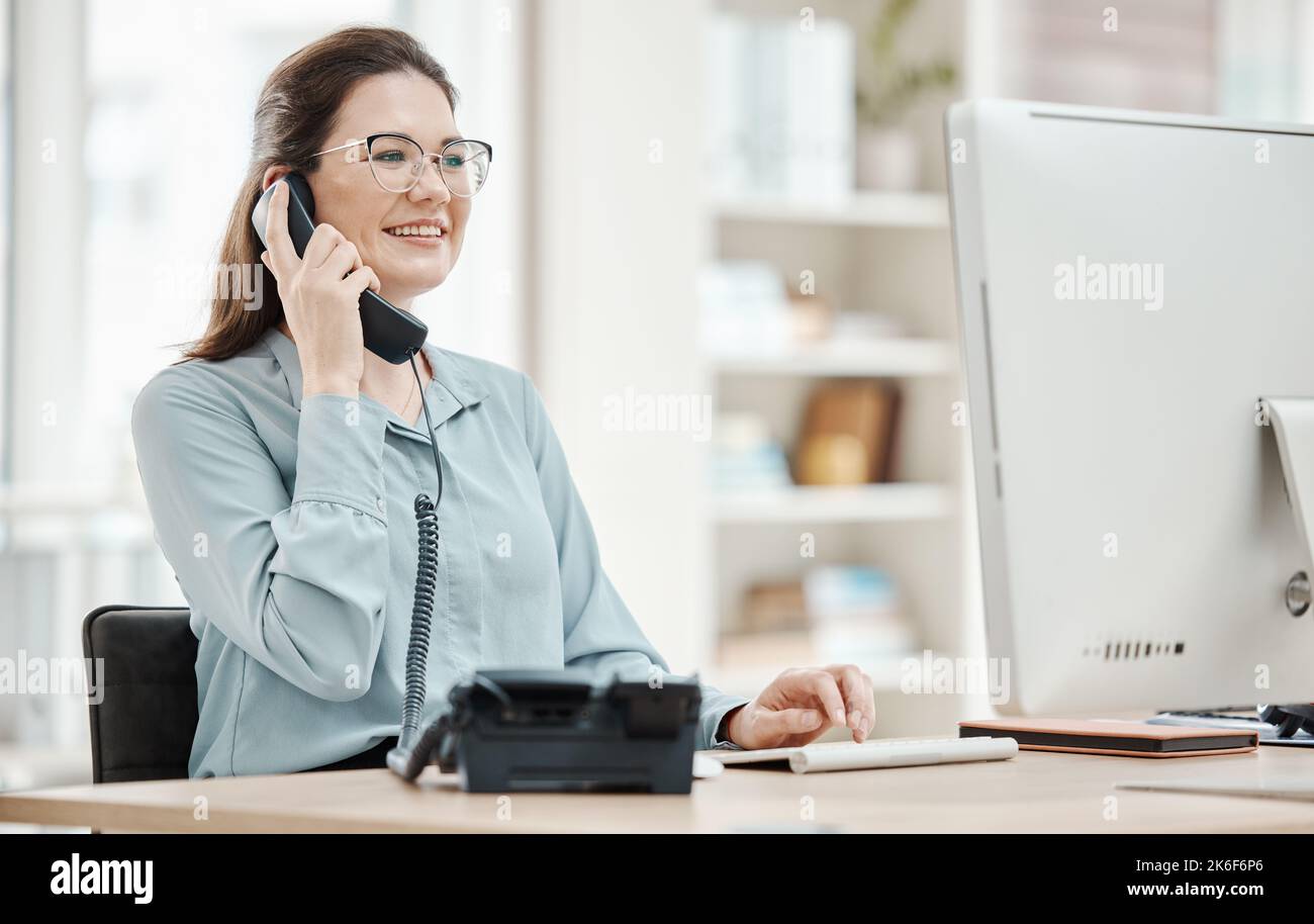 Telephone computer hi-res stock photography and images - Alamy