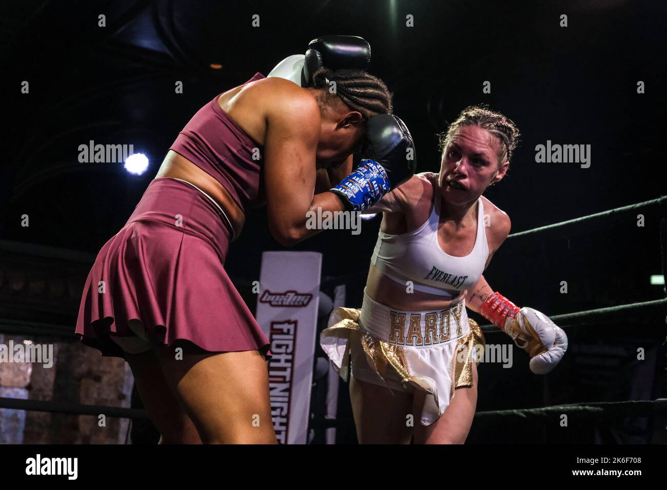 Heather hardy boxing hi-res stock photography and images - Alamy
