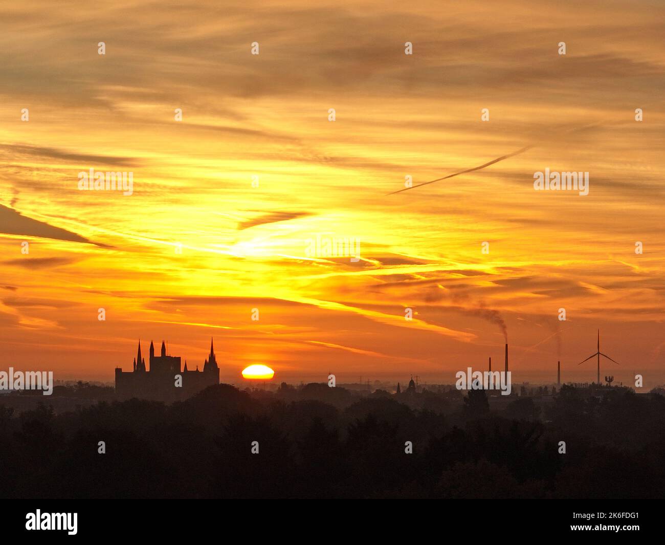 Peterborough cathedral sunrise hi-res stock photography and images - Alamy