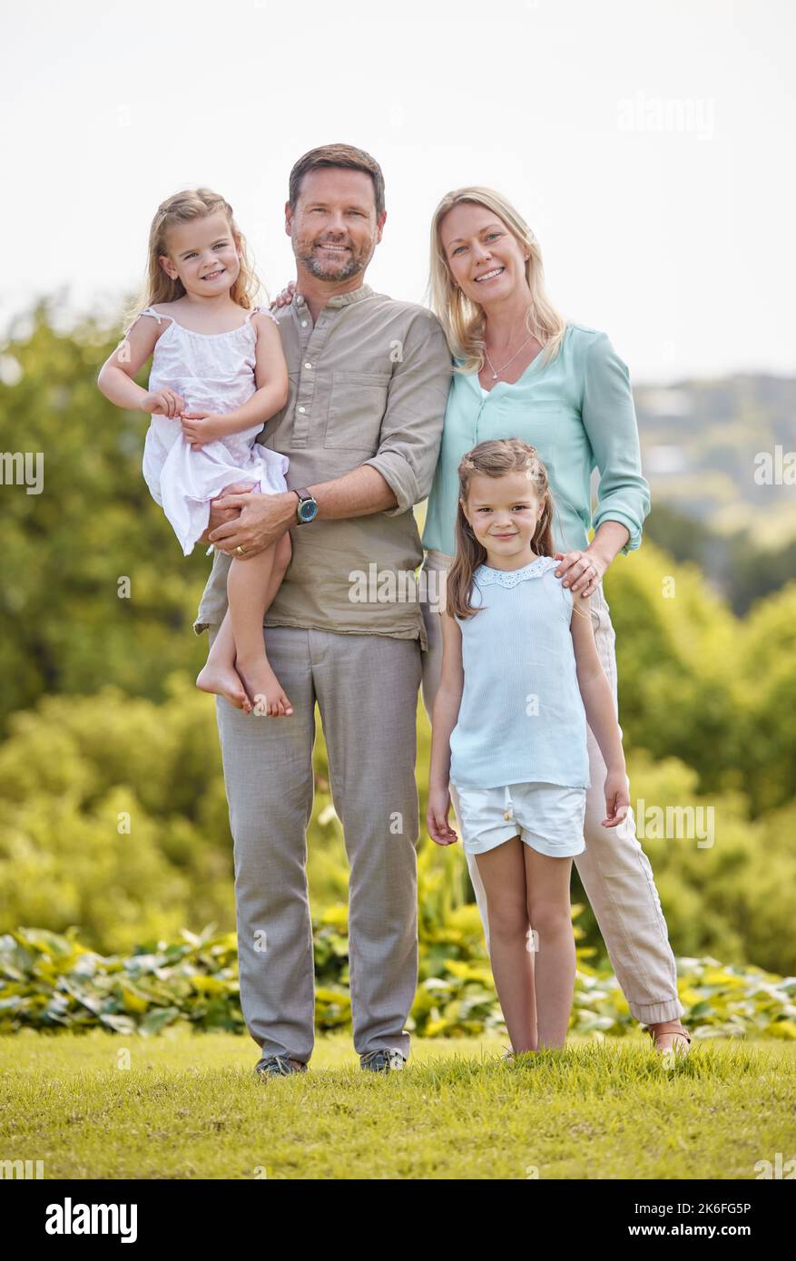 Supportive family hi-res stock photography and images - Alamy