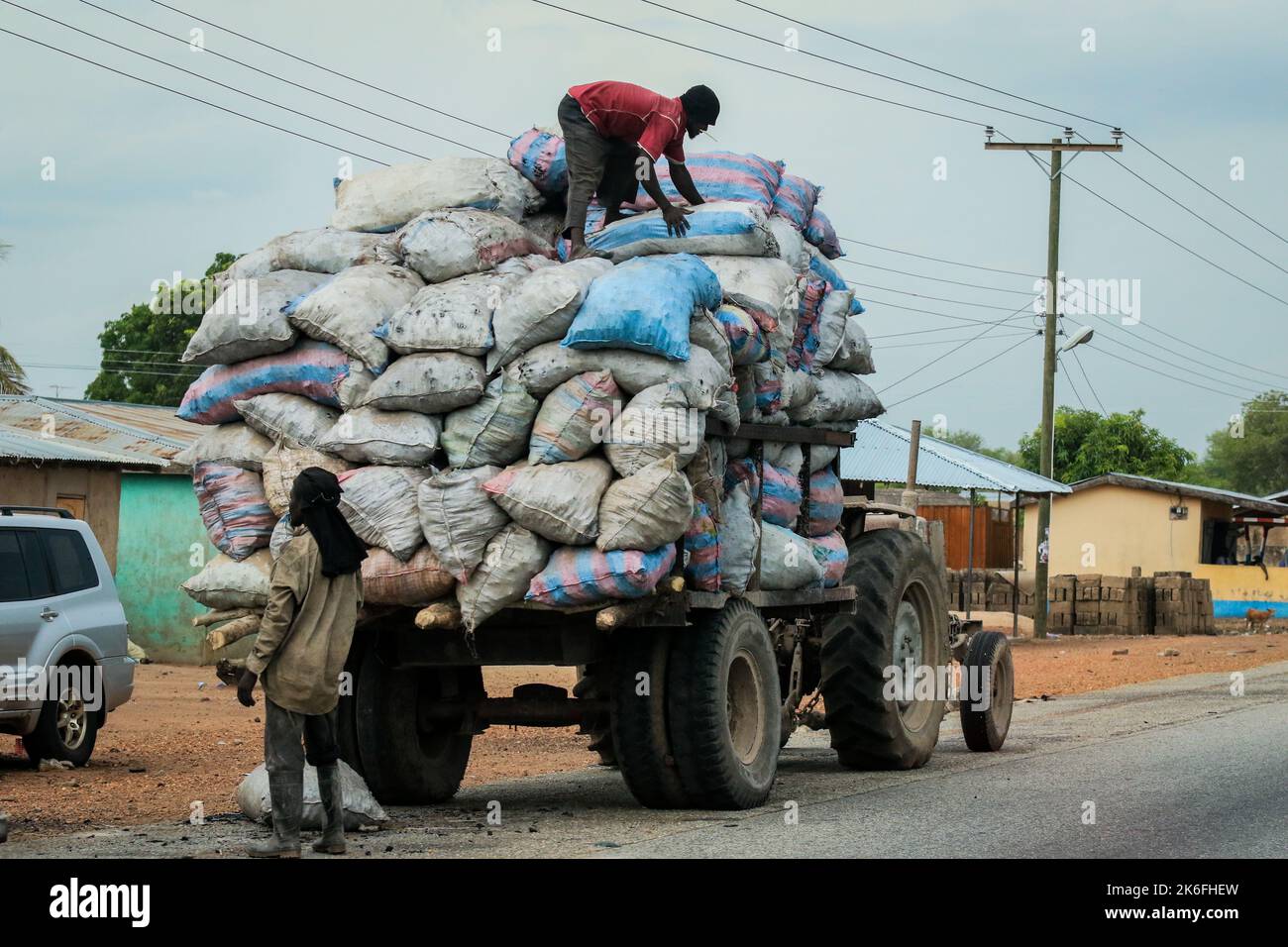 Kumasi ghana truck hi-res stock photography and images - Alamy