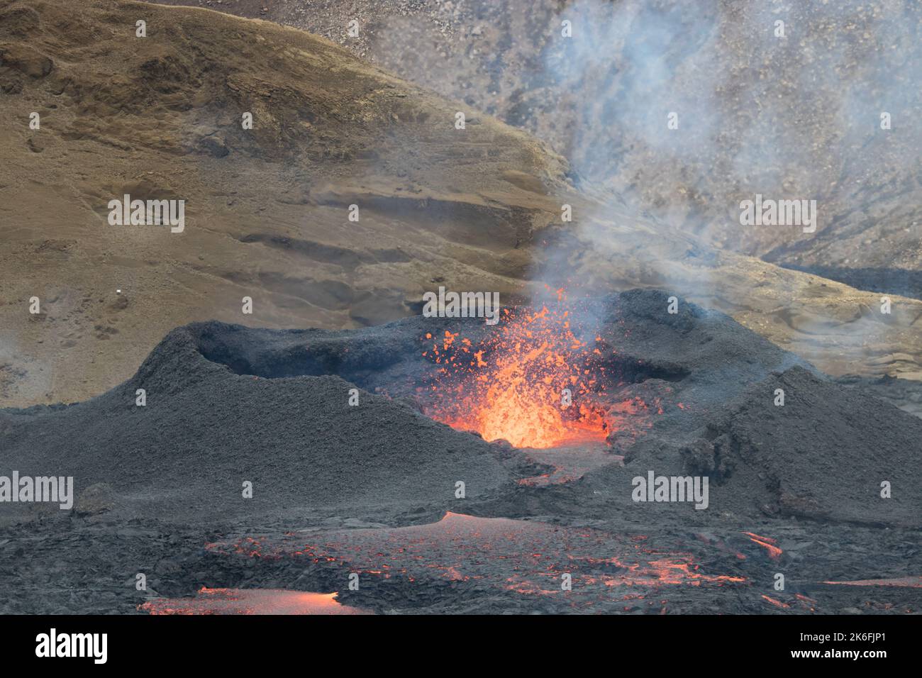 Volcano eruption sign hi-res stock photography and images - Alamy