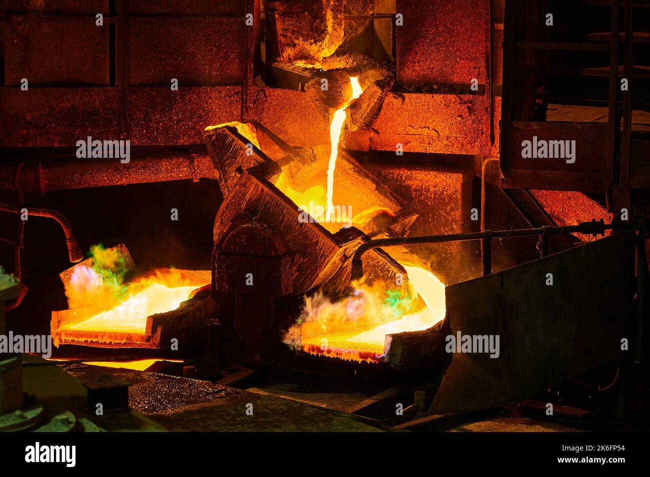 Metalprocess hi-res stock photography and images - Alamy