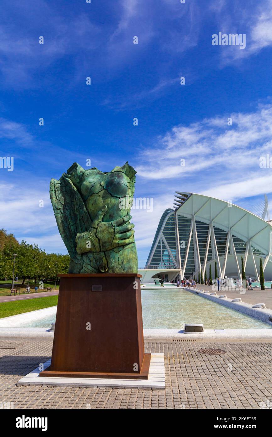 Body sculpture by Igor Mitoraj with Museu De Les Ciencies behind at ...