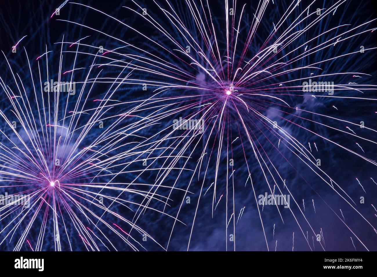 Purple fireworks hi-res stock photography and images - Alamy