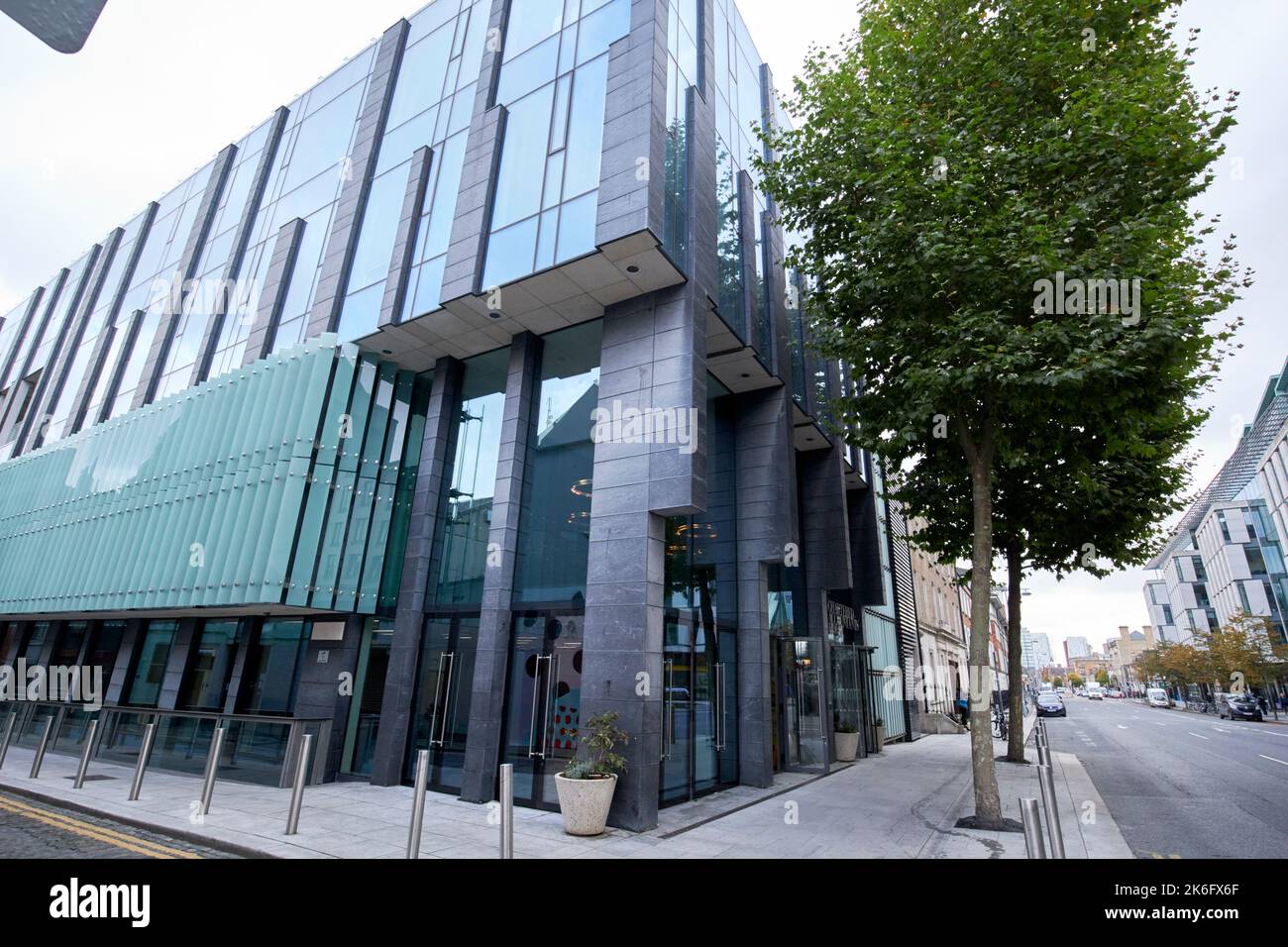 Chartered accountants hi-res stock photography and images - Alamy