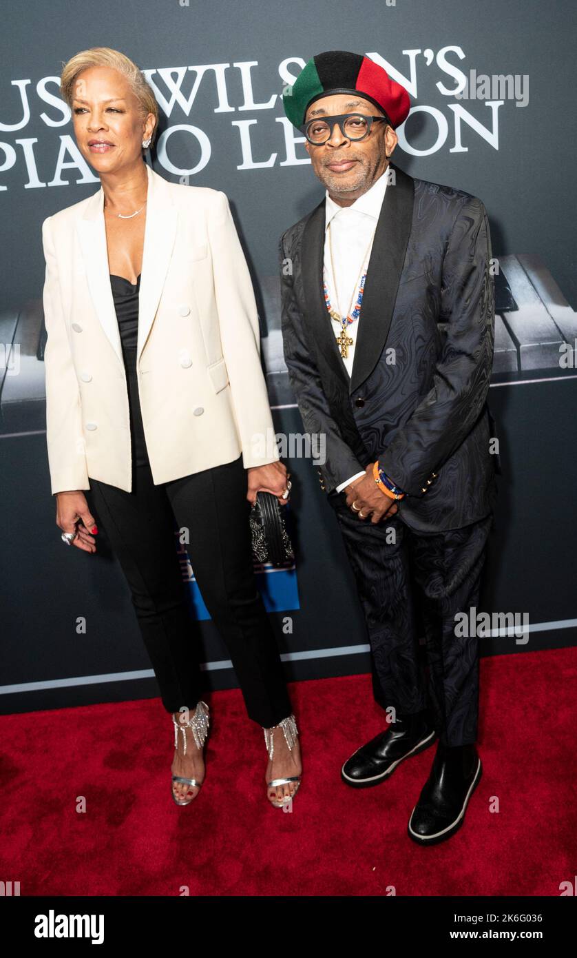 New York, US, October 13, 2022, Tonya Lewis Lee and Spike Lee attend ...