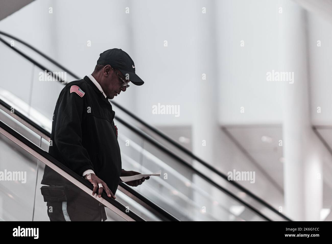 Security person hi-res stock photography and images - Alamy