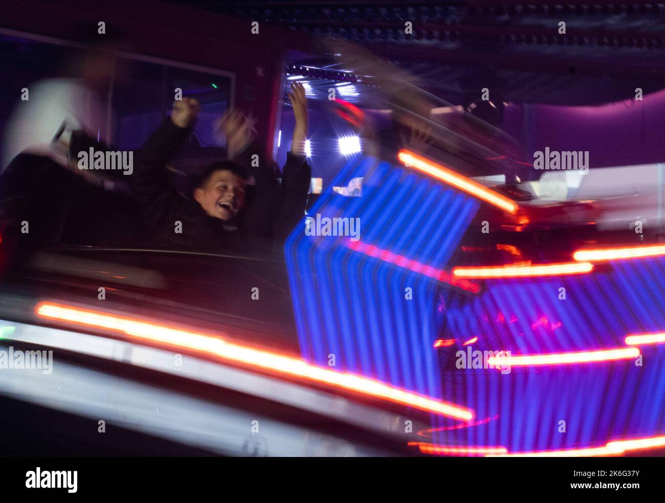 7th Oct 2022. Tewkesbury, England. Tewkesbury Mop Fair Day One. Two ...