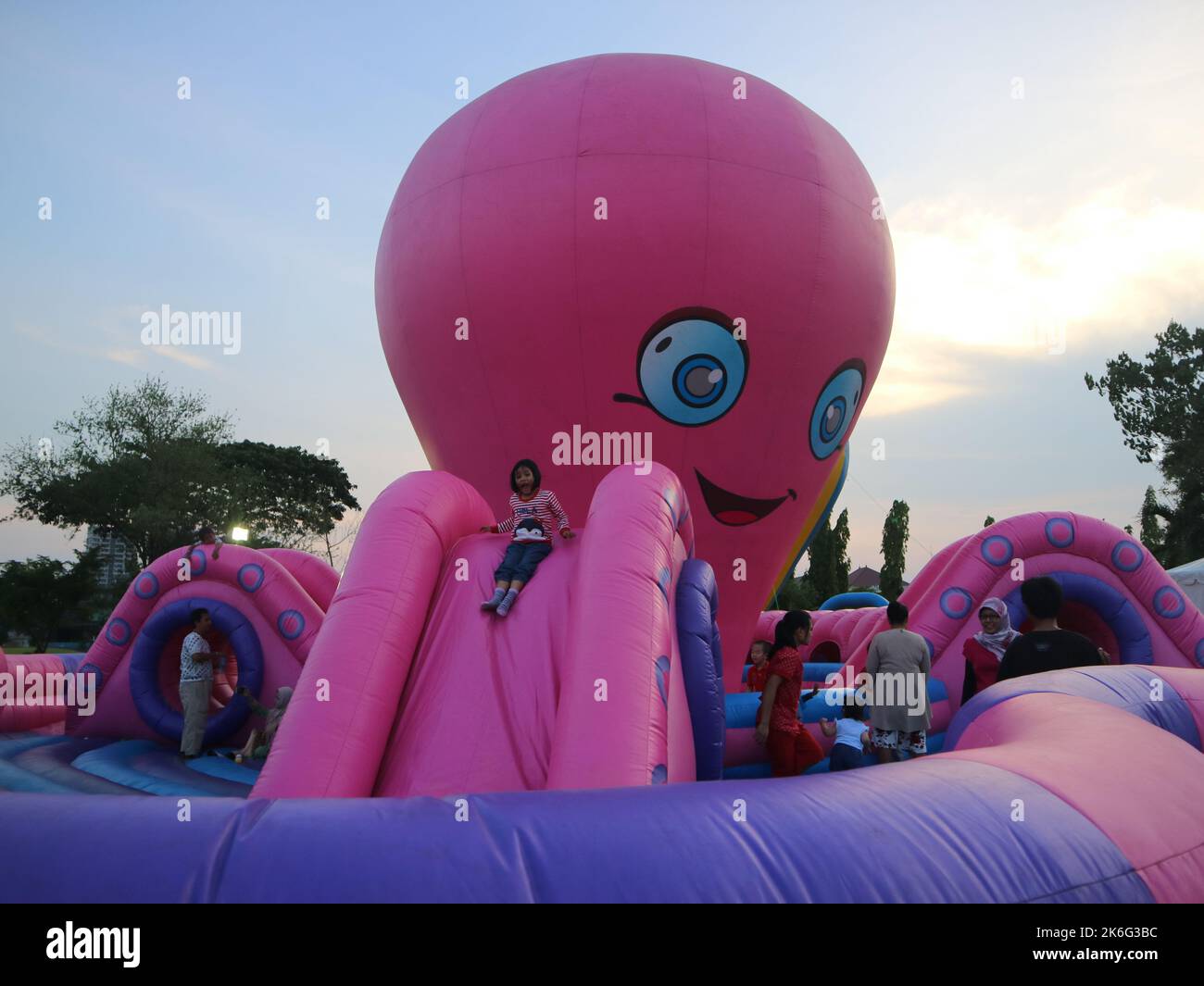 Giant inflatable jump balloons in various shapes for children to play ...