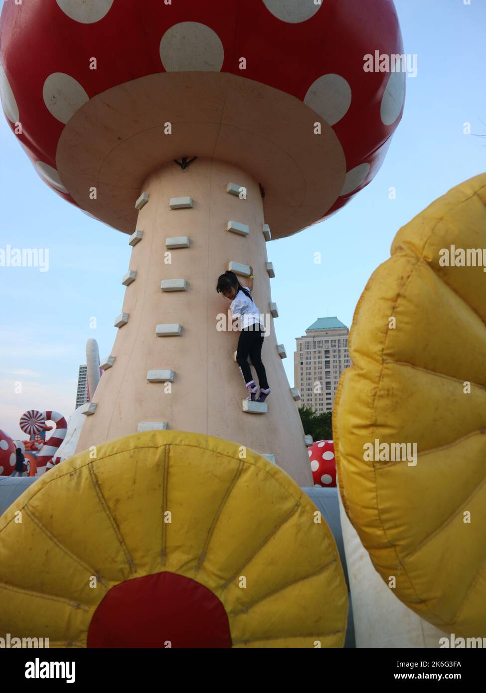 Various shapes of balloon hi-res stock photography and images - Alamy