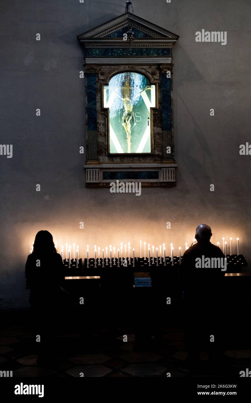 Like a prayer madonna hi-res stock photography and images - Alamy