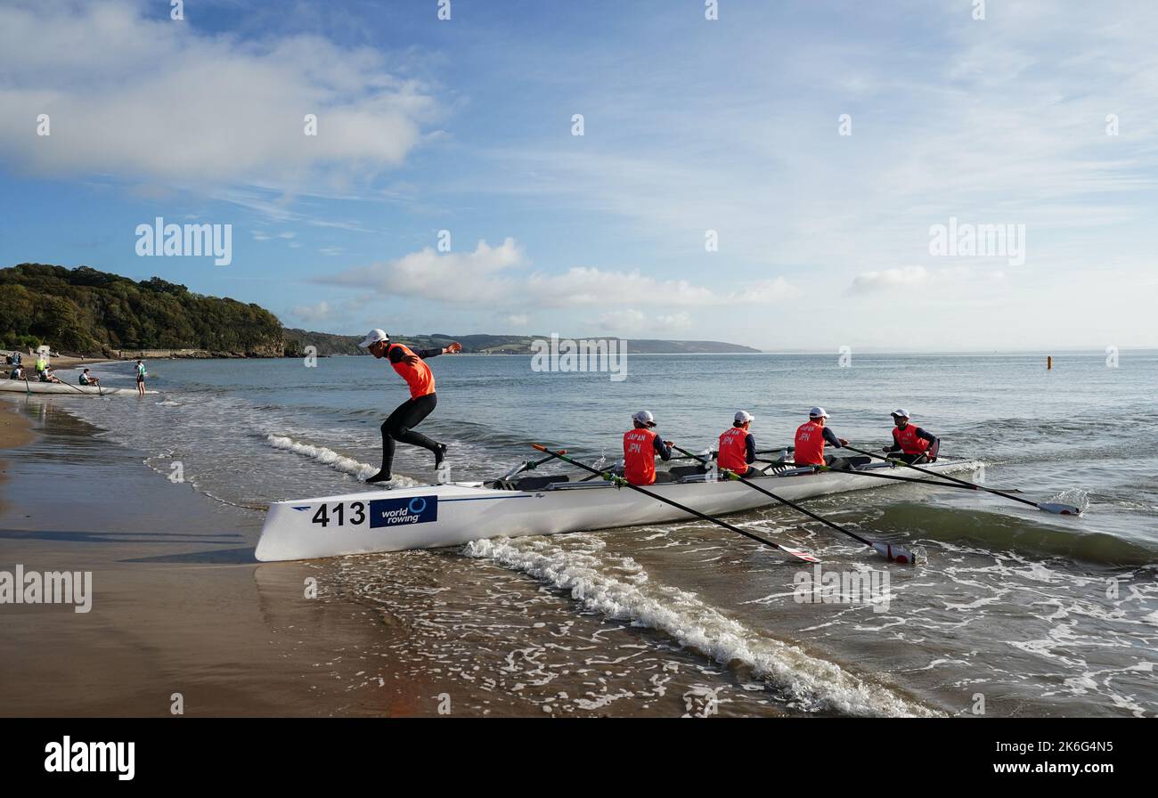 Japan sprint for the line in the mixed coxed quadruple skulls during ...