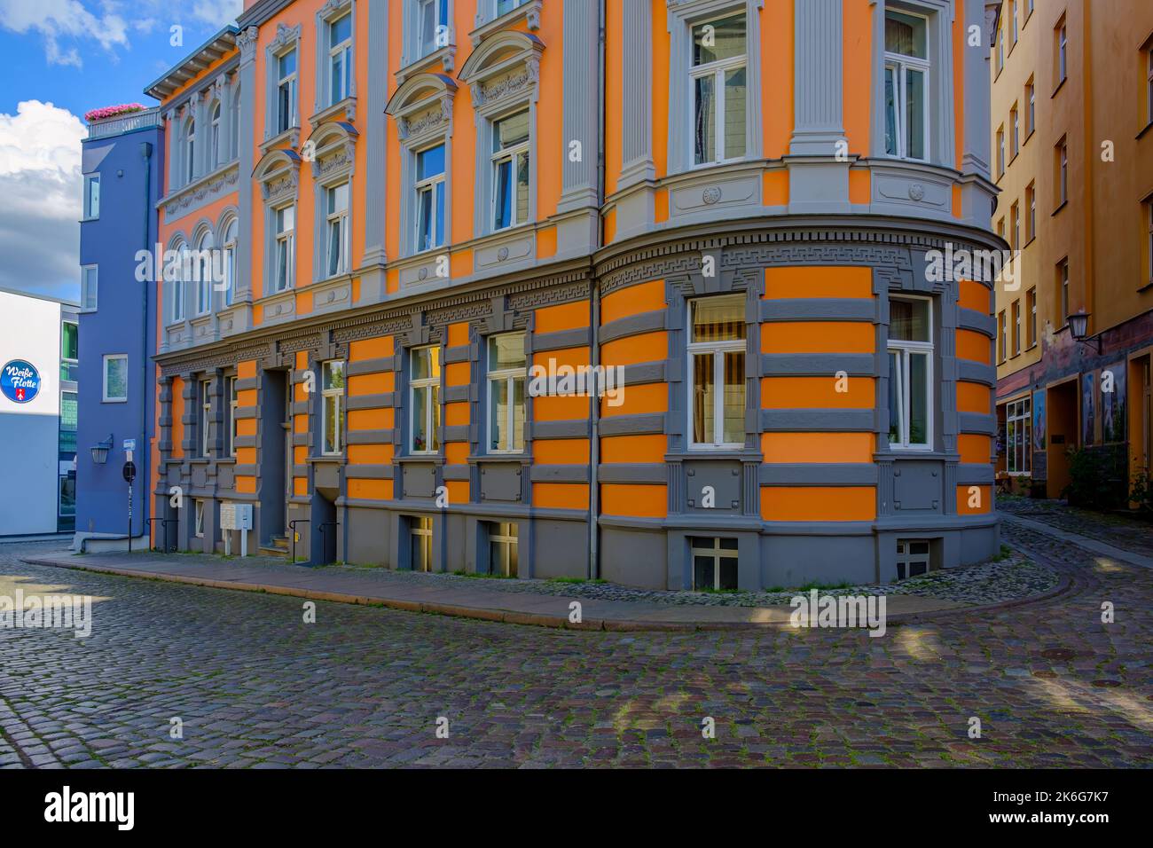 Neo-Baroque edifice from 1874, listed building of Fährstraße no. 14/15 ...