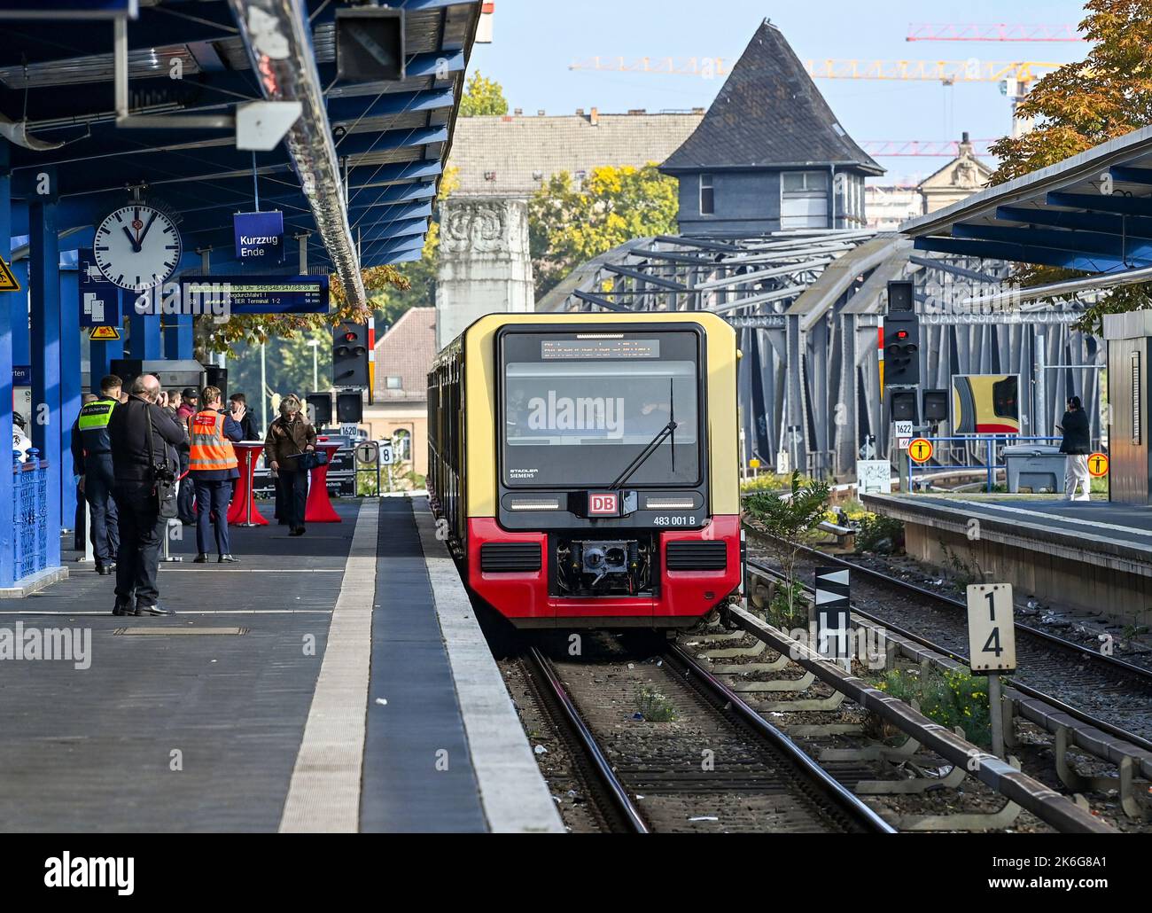 483 class hi-res stock photography and images - Alamy